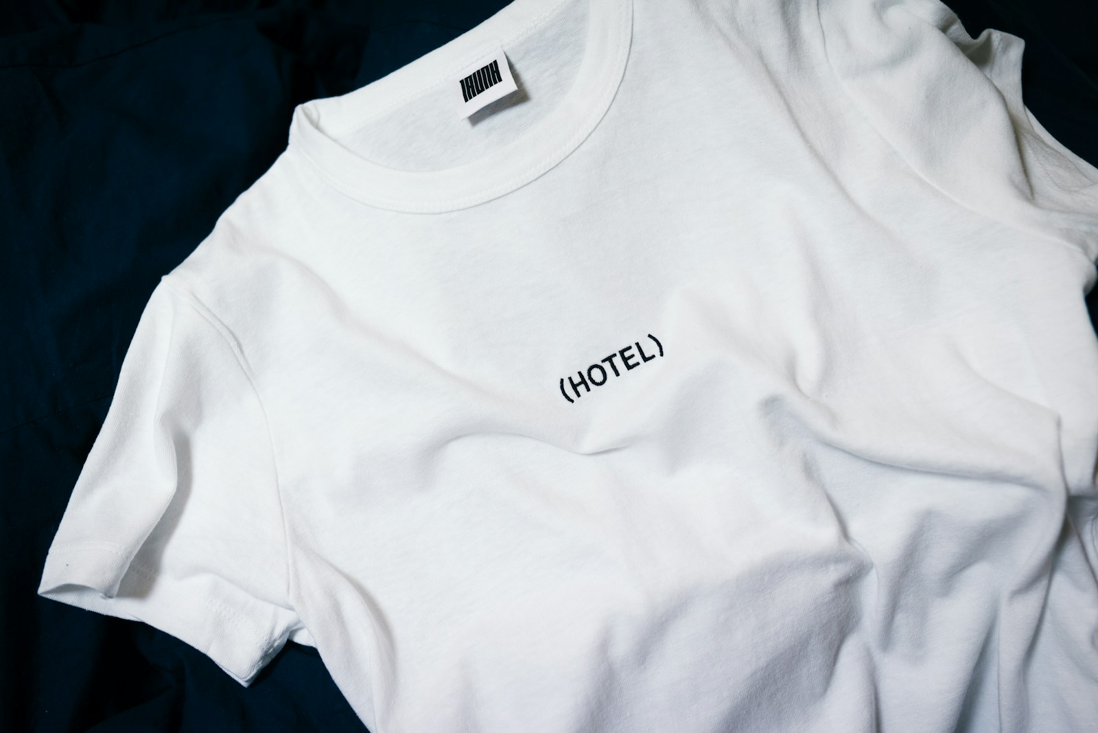 7 Cara Mencuci Kaos Sablon Supaya Tidak Luntur Dan Rusak - VL Konveksi